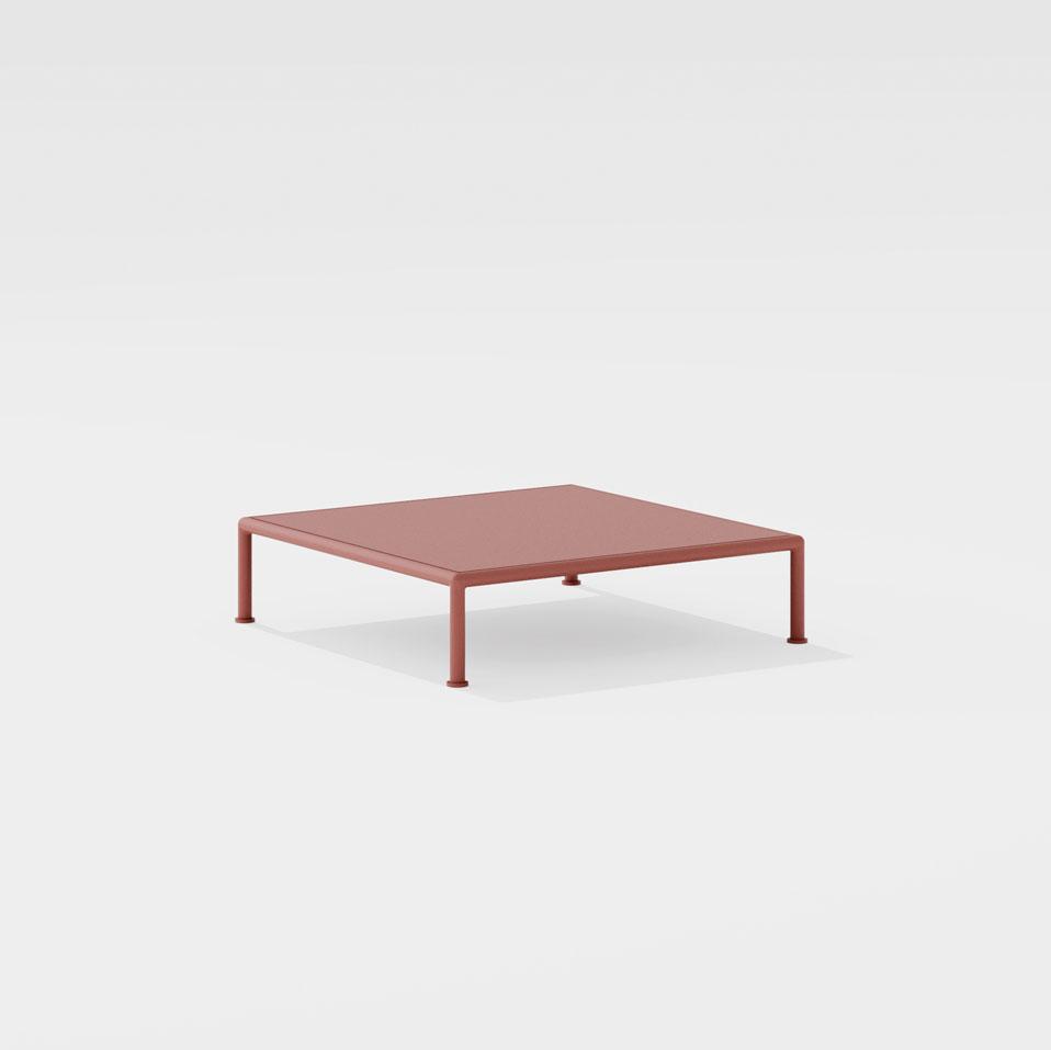 Low square table 81 x 81 x h 20/30 cm